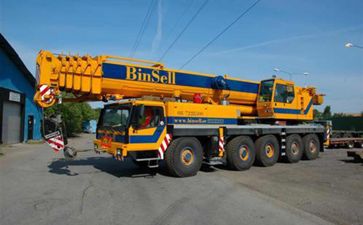 Liebherr LTM1220-5.2 - Binsell